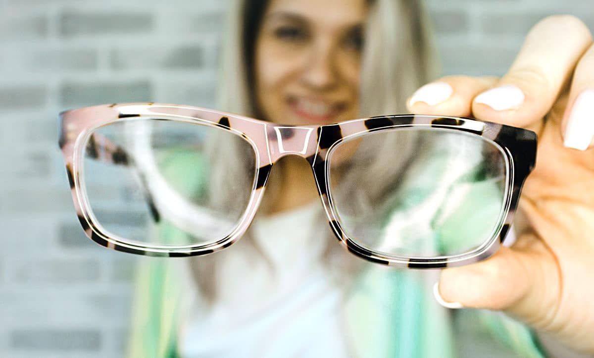 How To Choose Eyeglasses For Your Face Shape Michigan Eye Institute How To Choose Eyeglasses For Your Face Shape Michigan Eye Institute
